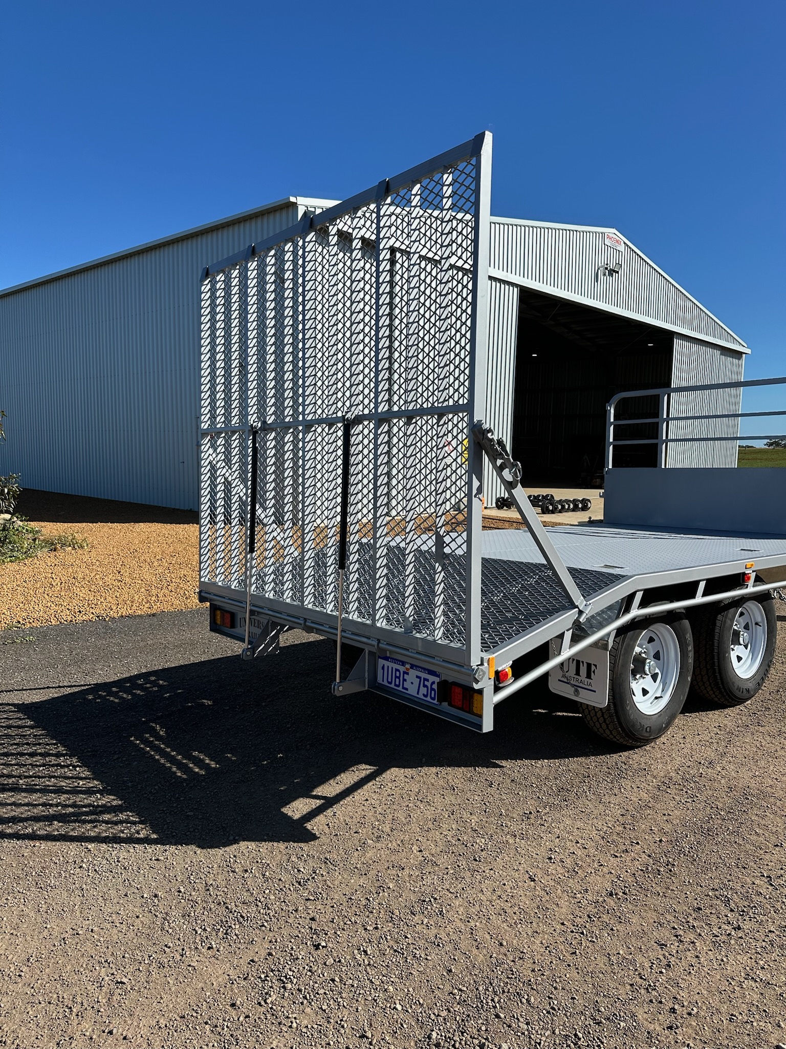 4000mm Flat-top3.5 tonne - Universal Trailers